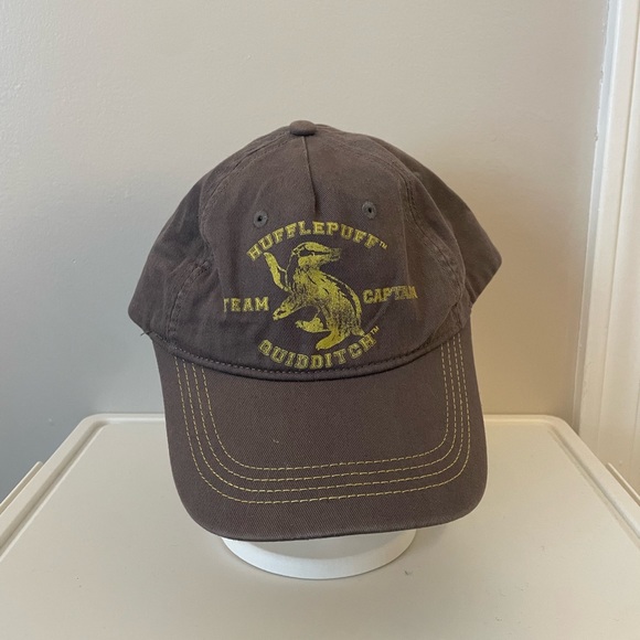 Universal | Accessories | Calling All Hufflepuffs The Wizarding World ...